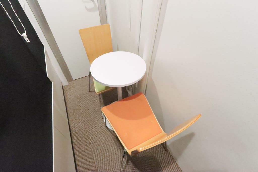 【品川駅　徒歩3分！完全個室！3名使用可！】モニター・WiFi無料！流し台あり！土足OK！ふれあい貸し会議室 品川No86の写真6