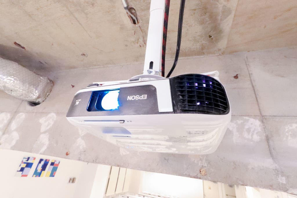 【渋谷駅徒歩1分！ヒカリエ隣！122名】プロジェクタ・ホワイトボード・WiFi・無線マイク無料！ふれあい貸し会議室 渋谷No77の写真25