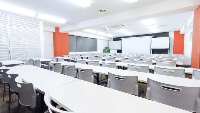 【渋谷駅1分!ヒカリエ隣!81名】プロジェクター・ホワイトボード・WiFi・無線マイク全て無料!ふれあい貸し会議室 渋谷No89の写真2