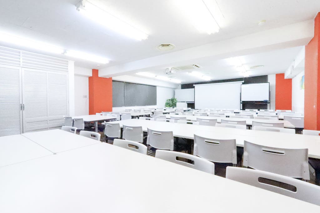 【渋谷駅1分！ヒカリエ隣！81名】プロジェクター・ホワイトボード・WiFi・無線マイク全て無料！ふれあい貸し会議室 渋谷No89の写真7