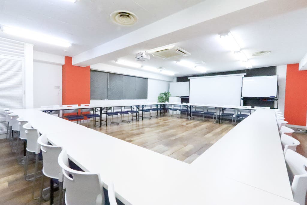 【渋谷駅1分！ヒカリエ隣！81名】プロジェクター・ホワイトボード・WiFi・無線マイク全て無料！ふれあい貸し会議室 渋谷No89の写真13