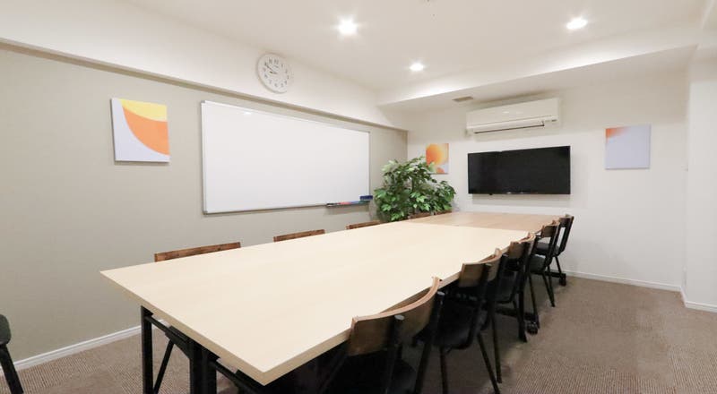 【品川駅　徒歩3分！完全個室！14名使用可！】大型モニター・WiFi無料！土足OK！ふれあい貸し会議室 品川No85