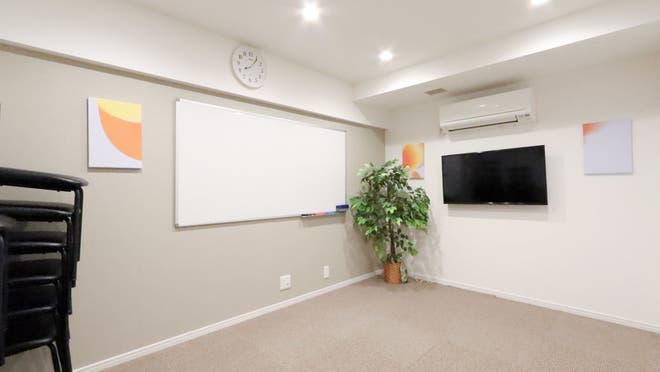 【品川駅 徒歩3分!完全個室!14名使用可!】大型モニター・WiFi無料!土足OK!ふれあい貸し会議室 品川No85の写真12