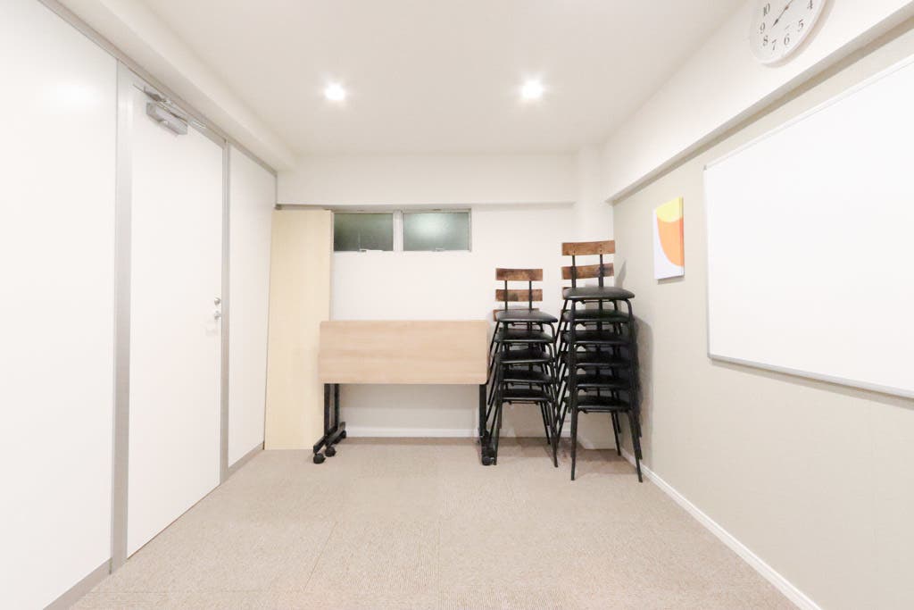 【品川駅　徒歩3分！完全個室！14名使用可！】大型モニター・WiFi無料！土足OK！ふれあい貸し会議室 品川No85の写真13