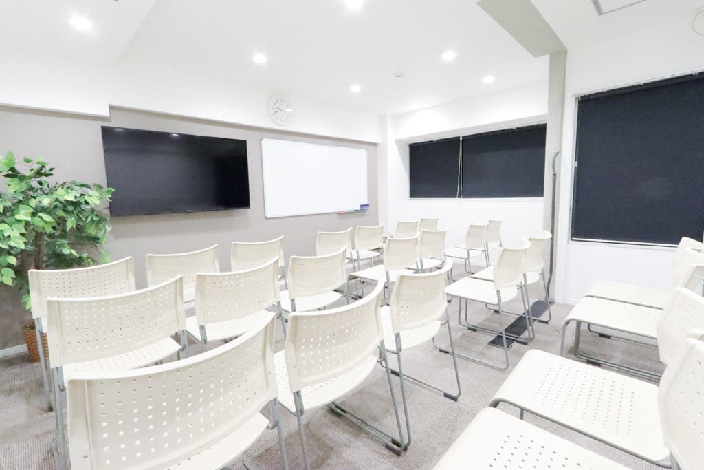 【品川駅　徒歩3分！完全個室！30名使用可！】大型モニター・WiFi無料！土足OK！ふれあい貸し会議室 品川No87の写真17