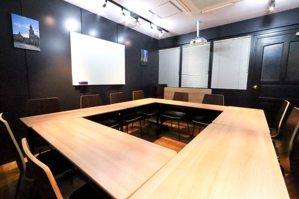 【渋谷駅1分！ヒカリエ隣！16名】プロジェクター・ホワイトボード・WiFi無料！お洒落な空間！ふれあい貸し会議室 渋谷No90の写真10