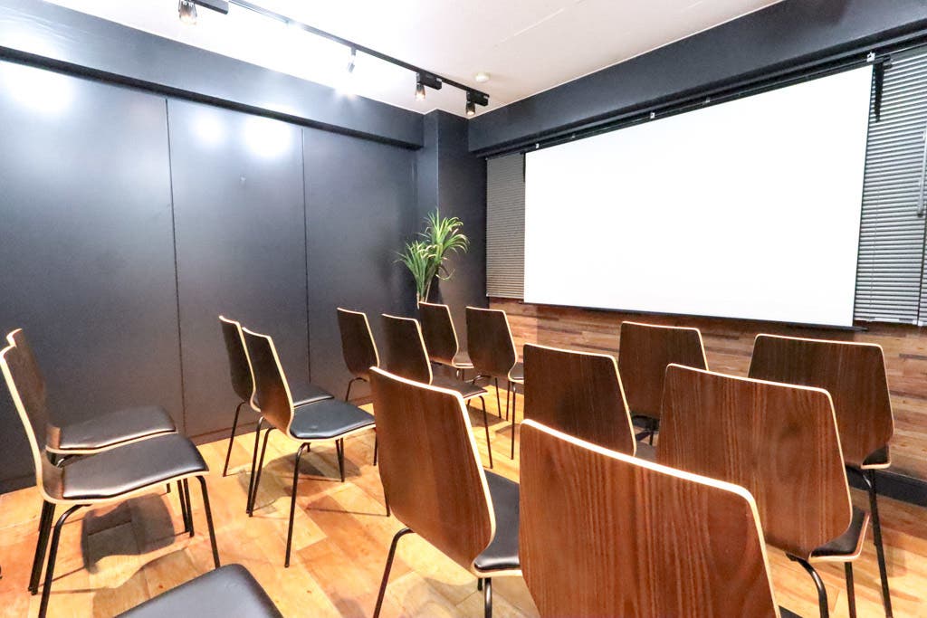 【渋谷駅1分！ヒカリエ隣！16名】プロジェクター・ホワイトボード・WiFi無料！お洒落な空間！ふれあい貸し会議室 渋谷No90の写真12