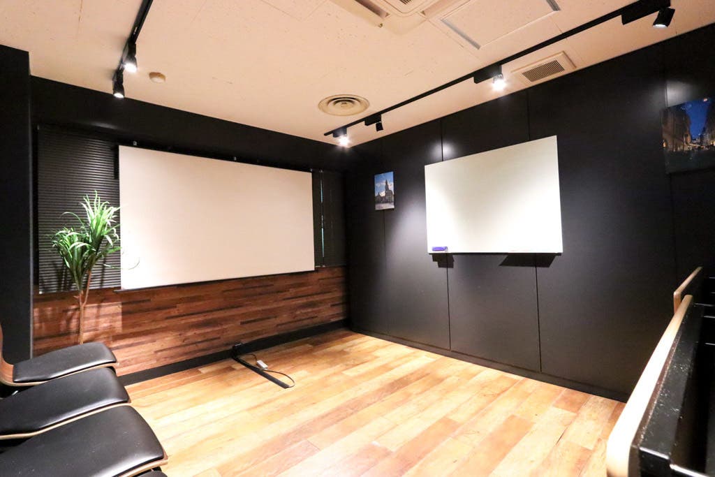 【渋谷駅1分！ヒカリエ隣！16名】プロジェクター・ホワイトボード・WiFi無料！お洒落な空間！ふれあい貸し会議室 渋谷No90の写真16