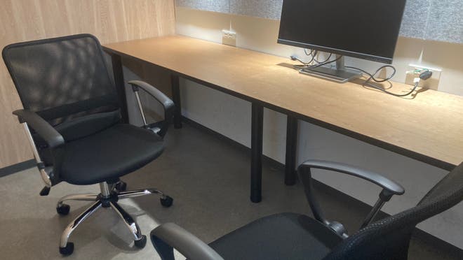 【1時間1,540円!】下北沢駅徒歩3分!定員2名・集中して作業したい方に最適な個室スペース✨(A-5ルーム)の写真2