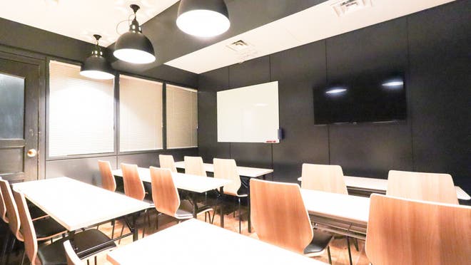 【渋谷駅1分!ヒカリエ隣!16名】大型ディスプレイ・ホワイトボード・WiFi無料!お洒落な空間!ふれあい貸し会議室 渋谷No91の写真2