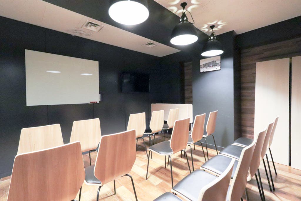 【渋谷駅1分！ヒカリエ隣！16名】大型ディスプレイ・ホワイトボード・WiFi無料！お洒落な空間！ふれあい貸し会議室 渋谷No91の写真10