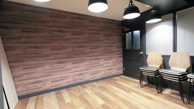 【渋谷駅1分!ヒカリエ隣!16名】大型ディスプレイ・ホワイトボード・WiFi無料!お洒落な空間!ふれあい貸し会議室 渋谷No91の写真17