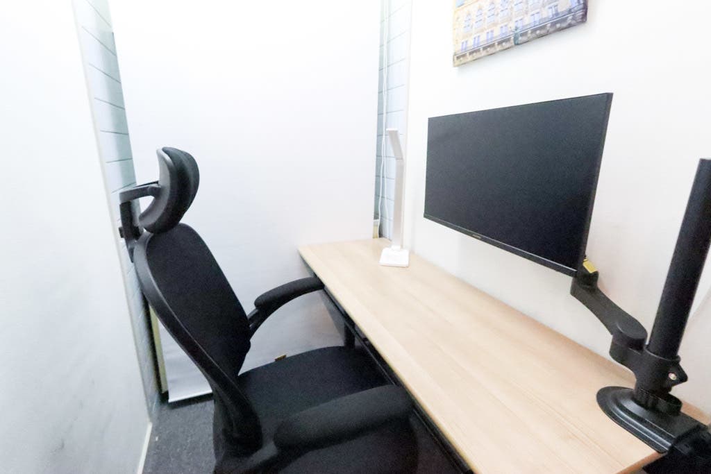 【渋谷駅徒歩1分！渋谷ヒカリエ隣！1名用完全個室！】ディスプレイ・WiFi全て無料！流し台あり！ふれあい貸し会議室 渋谷No92の写真5