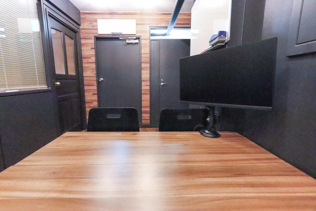 【渋谷駅1分！ヒカリエ隣！4名用】ディスプレイ・ホワイトボード・WiFi無料！ふれあい貸し会議室 オープンスペース渋谷No93の写真4