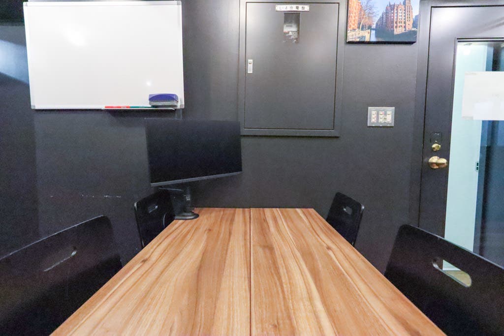 【渋谷駅1分！ヒカリエ隣！4名用】ディスプレイ・ホワイトボード・WiFi無料！ふれあい貸し会議室 オープンスペース渋谷No93の写真6