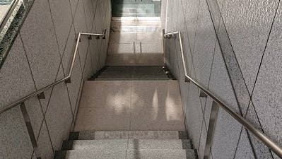 NLC新大阪ビル地下1階【全て無料】マイク、プロジェクター・スクリーン・ホワイトボード・Wi-Fiの写真7