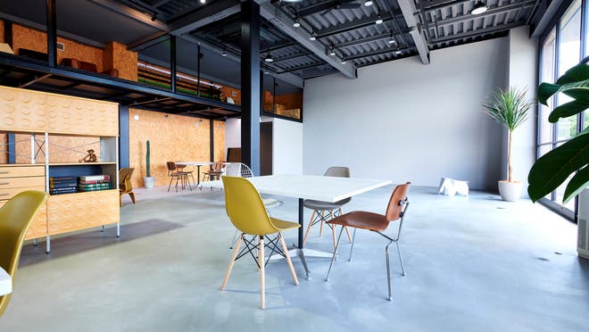 【レビュー特典 】天井高4.0m・125㎡本格撮影スタジオ/駐車場1台無料/渋谷駅から30分/最寄駅『宮崎台駅』の写真3