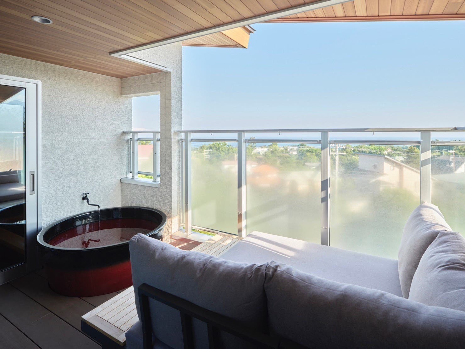 【伊豆高原の大自然！なんでもできる豪華な新築スペース】の写真12