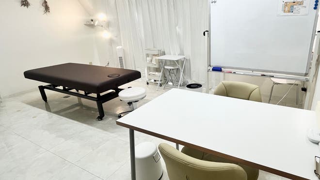 口コミ数NO.1🏆【神戸駅より徒歩1分】完全個室で整体、エステ、カウンセリング、個人レッスンに最適✨の写真1