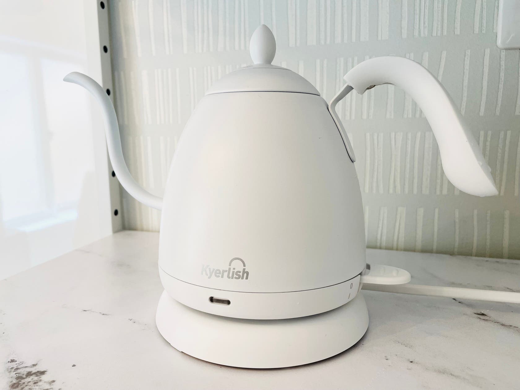 【電気ポット】の画像1