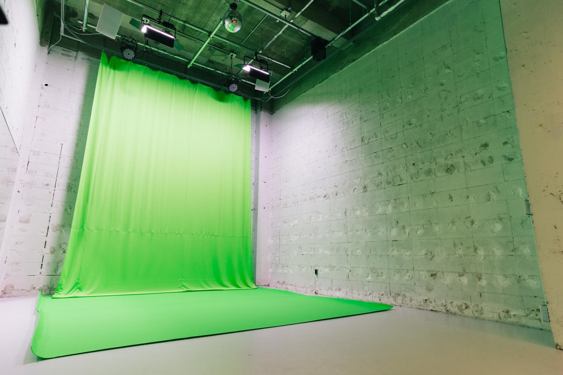 黒バック・グリーンバックの画像2