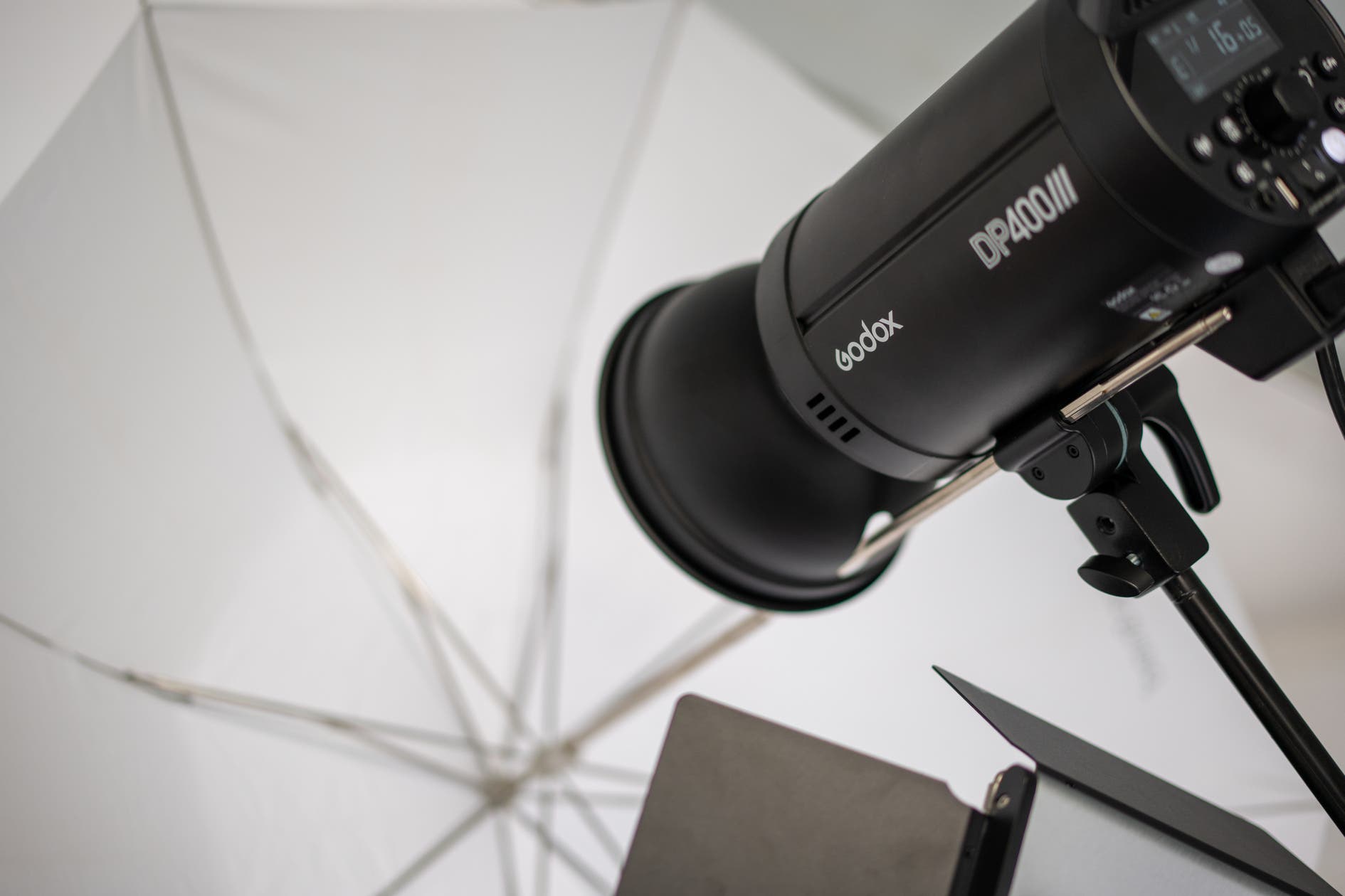 ストロボ Godox DP400iiiの画像1