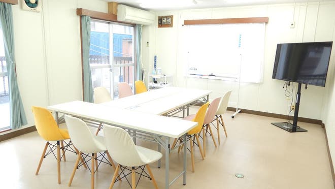 <フルーツ会議室 宇都宮駅前>【室内動画あり】ビジネス・学生応援特価 ⭐️ 明るく広い(25㎡)お部屋 ⭐️ 土足可・飲食可の写真3