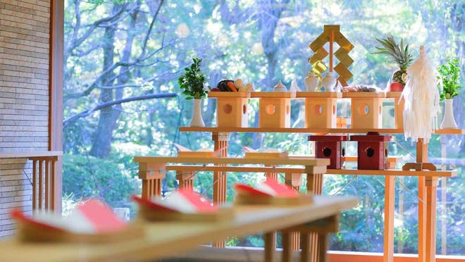 撮影限定 和庭園が見える伝統とモダンが調和する式場で本格撮影の写真2