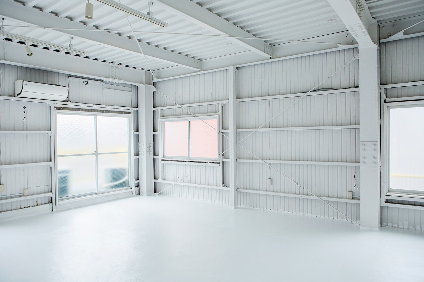 【白金高輪駅　徒歩8分】シロホリ撮影📷ロケ収録・YouTube・商用撮影🎥人物、モデル撮影◎物撮り・商品撮影🌟屋上利用可✨の写真14