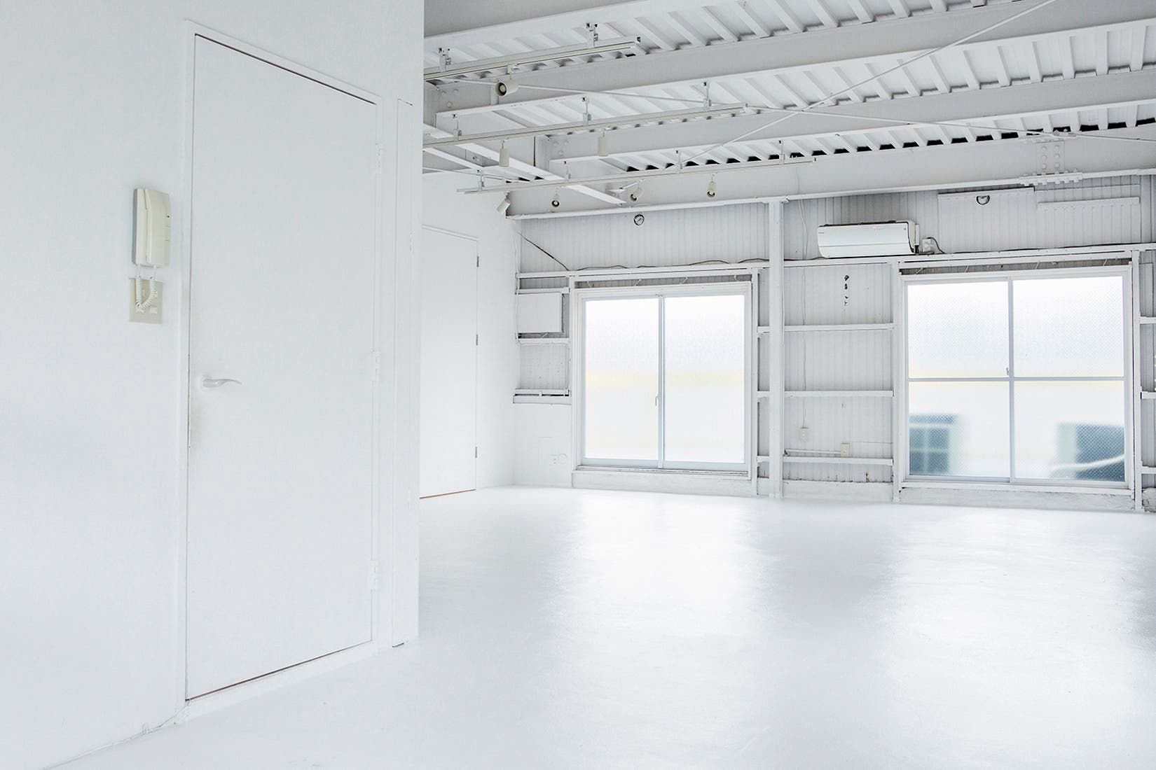 【白金高輪駅　徒歩8分】シロホリ撮影📷ロケ収録・YouTube・商用撮影🎥人物、モデル撮影◎物撮り・商品撮影🌟屋上利用可✨の写真21