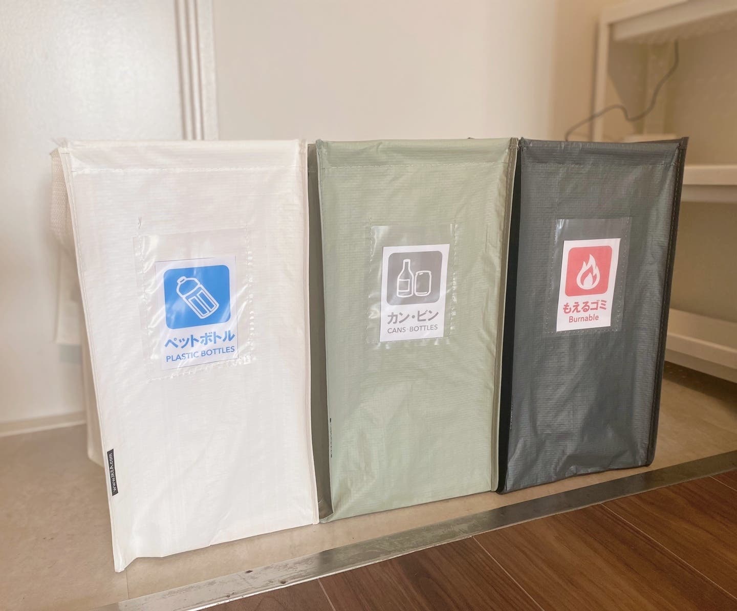 ゴミ捨ての画像1