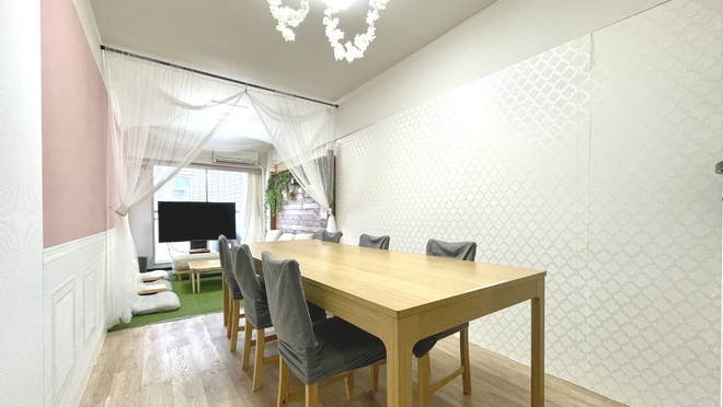 【高田馬場駅3分】✨ボドゲ充実・勉強会・動画配信・映画鑑賞・オフ会・ママ友会におすすめ♪ 🗑️ゴミOK📺55TVの写真1