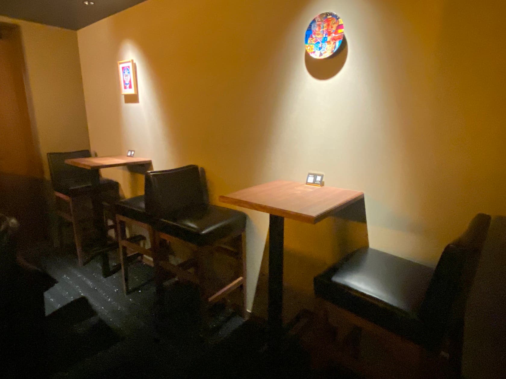 北新地のおしゃれバーでイベント・カラオケスペースとしてご活用ください！の写真3