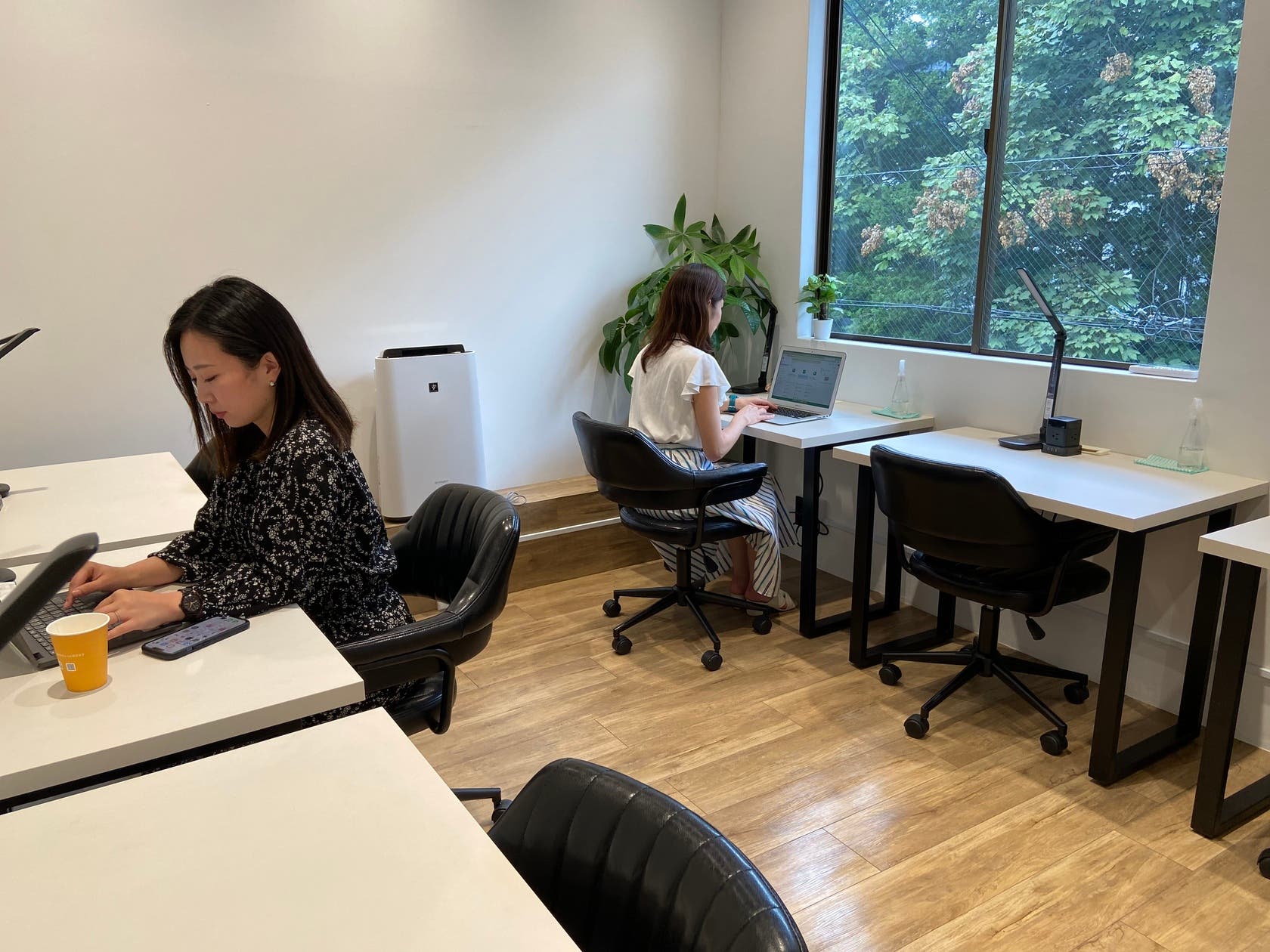 【町田 おしゃれなカフェ風ワークスペース】全席WEBミーティング可能／駐車場無料／フリードリンク＆スナックの写真19