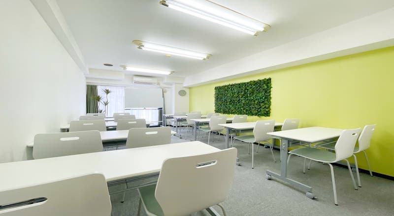 【横浜駅徒歩4分！25名利用可！】WiFi・プロジェクター・ホワイトボード全て無料！ふれあい貸し会議室 横浜B