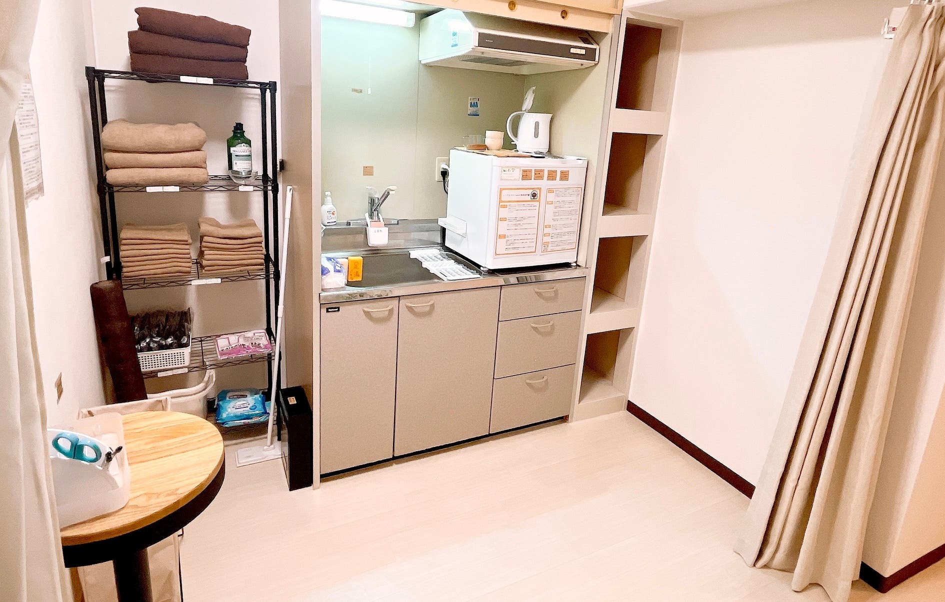 新大阪・西中島南方駅すぐ！ナチュラルでお洒落なレンタルサロン♪の写真8