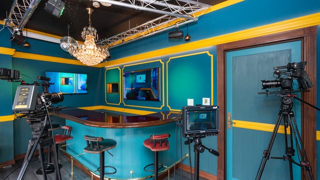 【Studio80 横浜駅徒歩10分】LEDスタジオ+80’アメリカ風 BARスタジオ / MAスタジオの写真11