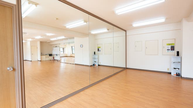 西那須野駅から車で5分のダンススタジオです。鏡面張でダンス練習ができます!の写真2