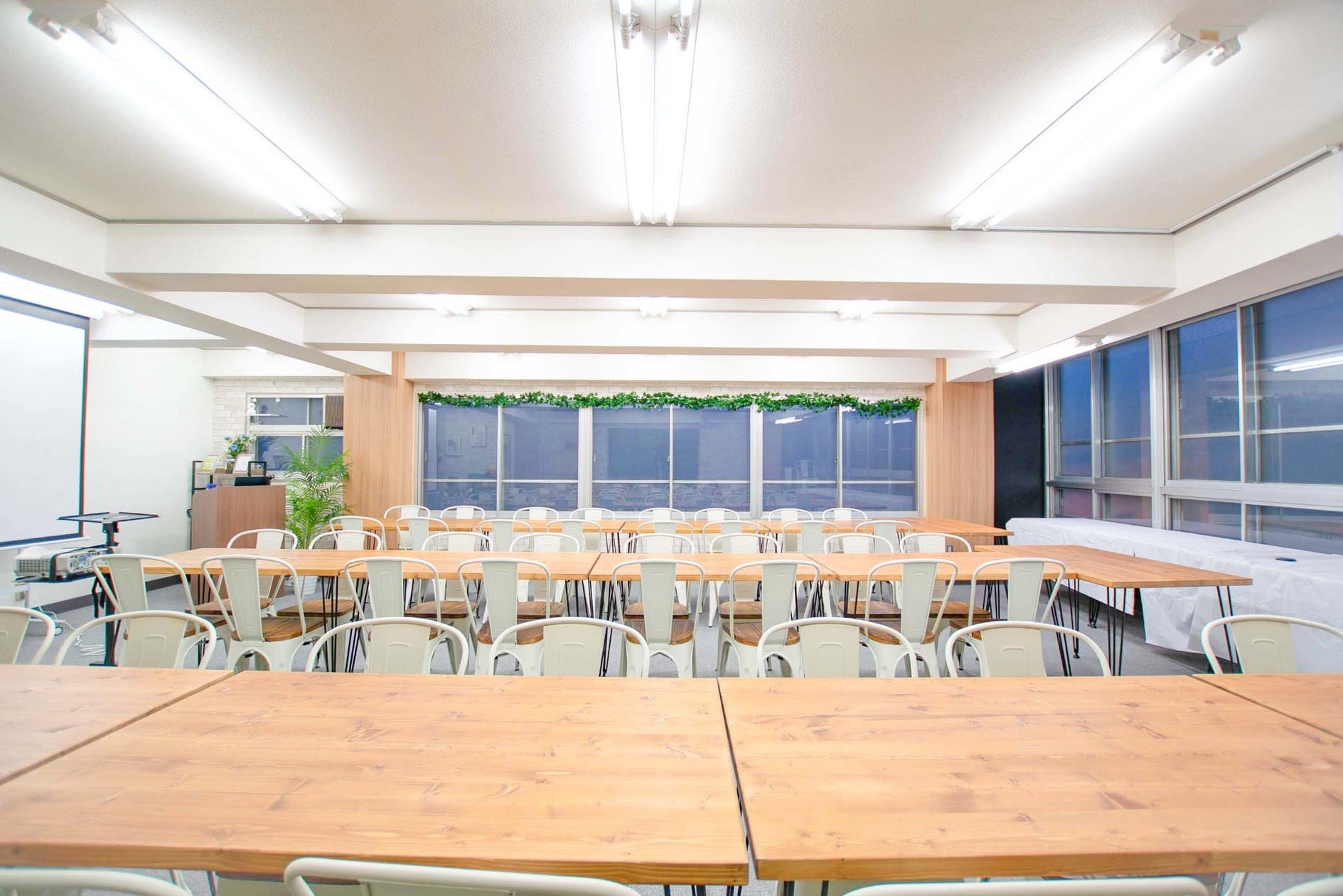 神田駅徒歩3分・秋葉原駅徒歩4分/最大48名/飲食、お酒可/セミナー/懇親会/ボードゲームの写真12