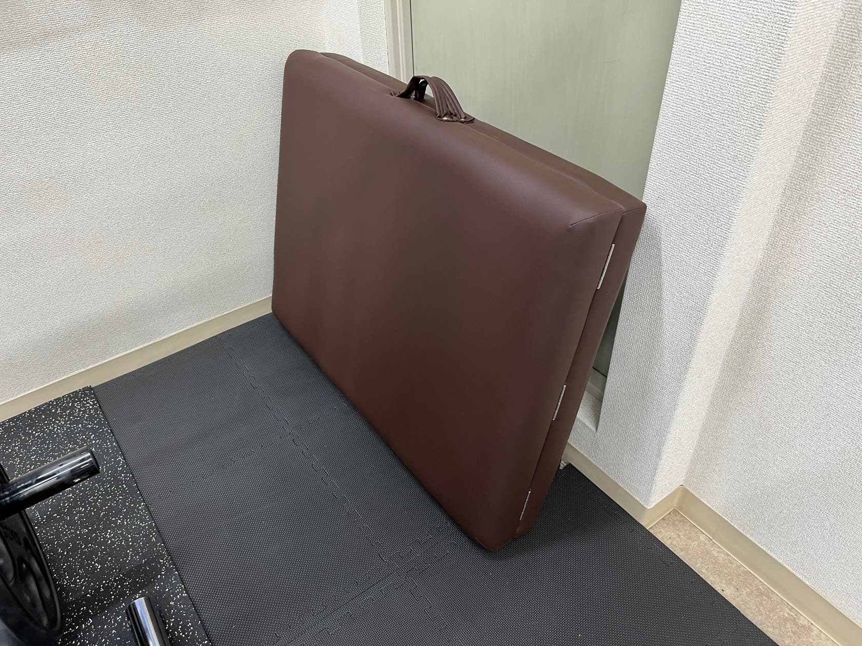 【目黒駅2分】スミスやケーブルも付いたマルチラックを完備したレンタルジム　MIYAZAKI GYM目黒店の写真11