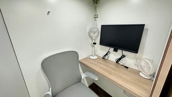 <PaO Work 三ノ宮No.1>完全個室ワークブース💼光Wi-Fi📶✨モニター🖥テレワーク/ZOOM/面接/自習/作業の写真1