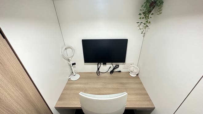 <PaO Work 三ノ宮No.4>完全個室ワークブース💼光Wi-Fi📶✨モニター🖥テレワーク/ZOOM/面接/自習/作業の写真4