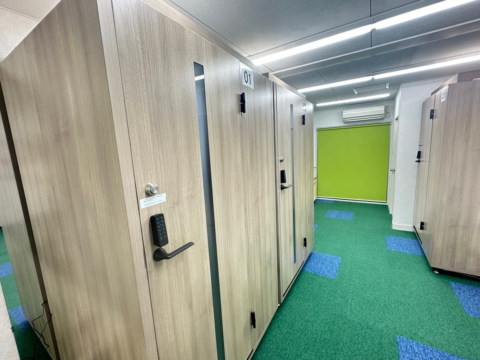 ＜PaO Work 三ノ宮No.5＞完全個室ワークブース💼光Wi-Fi📶✨モニター🖥テレワーク/ZOOM/面接/自習/作業の写真2