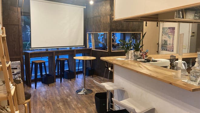 店舗横に駐車場有り!セミナー、個展、POPアップ、小規模イベントスペースに最適 Juhla Tokyoの写真1