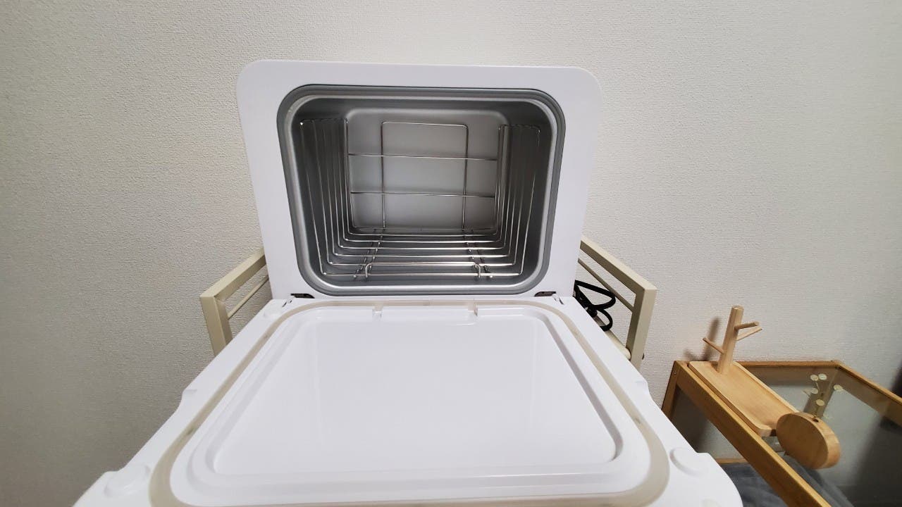 梅田駅・大阪駅から徒歩圏内！電動昇降リクライニング式ベッド・備品充実∣レンタルサロンACE梅田店の写真8