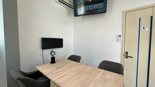 ◇国府宮駅徒歩1分&駐車場完備【完全個室のレンタルスペース】Web会議/テレワーク/商談/自習の写真4