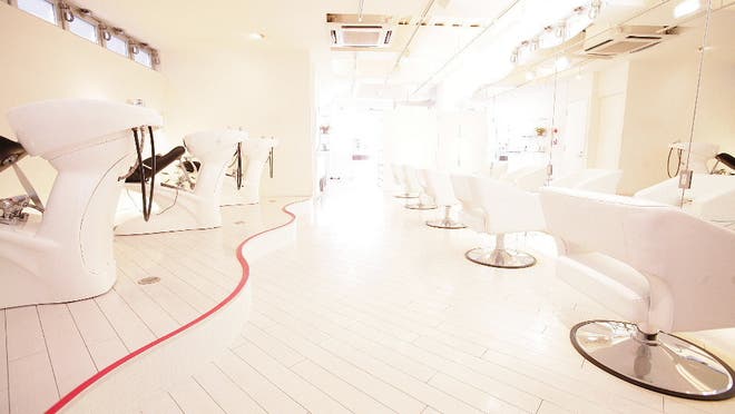 自由が丘駅から徒歩3分の美容院の写真1