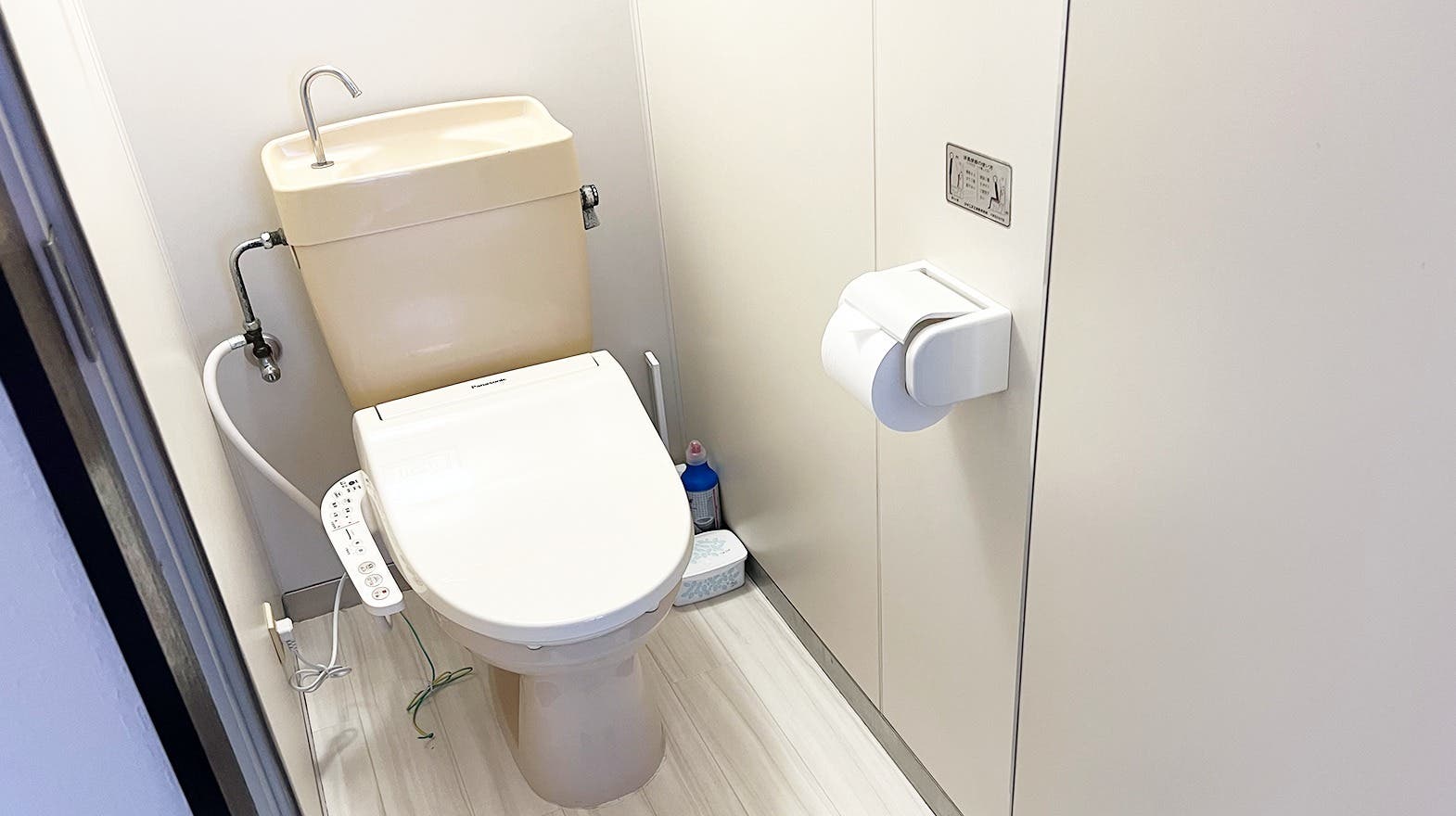 城ヶ島公園まで車で8分🚗広々58㎡✨️メイクルーム💄控え室🛋撮影ブースあり📸【marスタジオ】の写真13