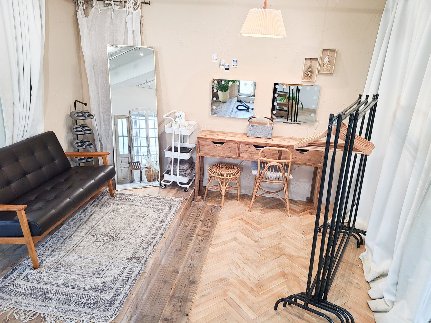 自然光｜機材無料｜漆喰壁｜こだわりインテリア｜豊富な撮影シーン｜屋上撮影｜たくさんのグリーンが自慢の写真21