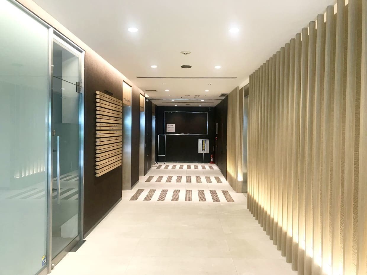 大阪会議室　NSEリアルエステート梅田店　A室（最大78名）の写真6